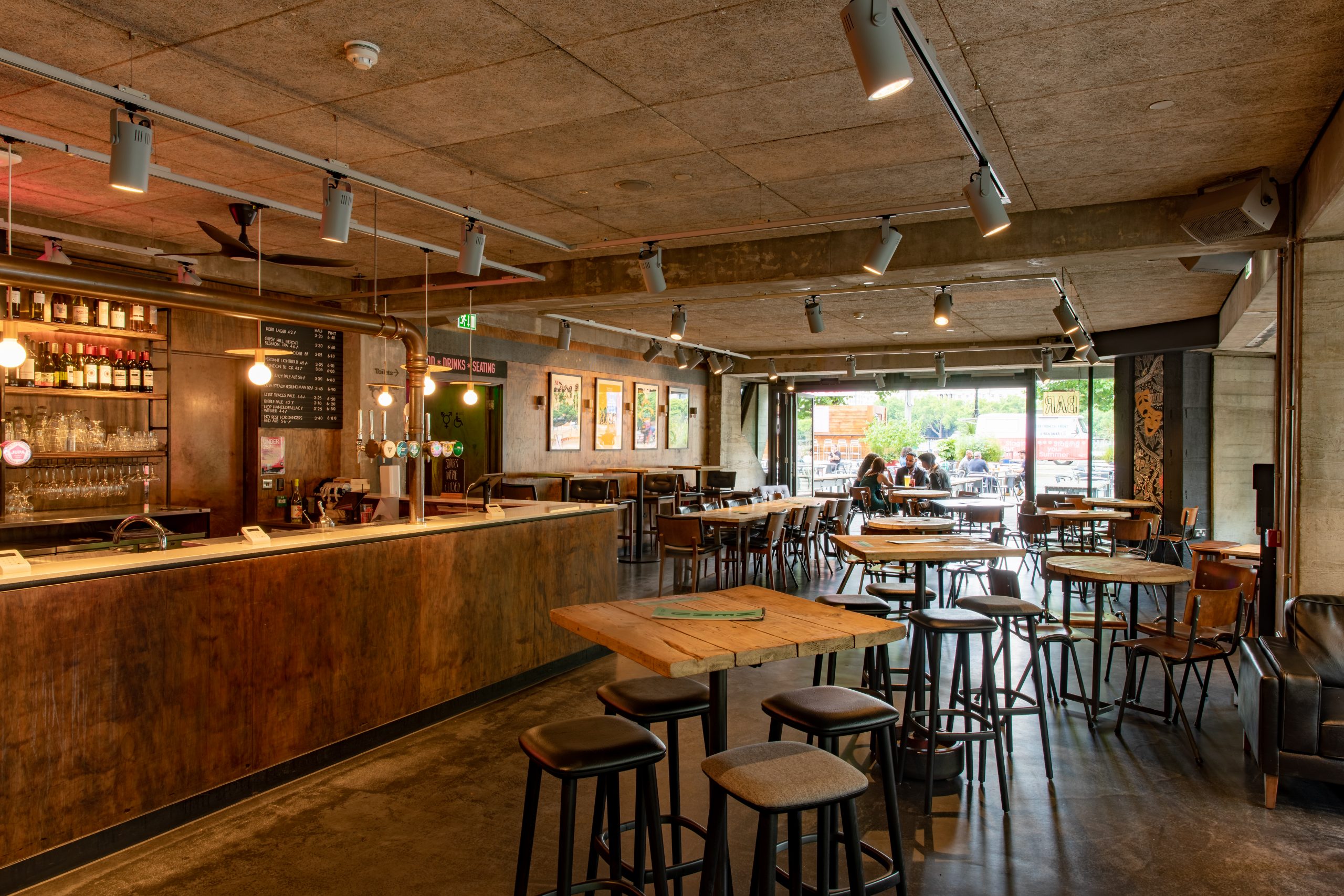 Unique Cafes You Can’t-Miss While Visiting Chicago